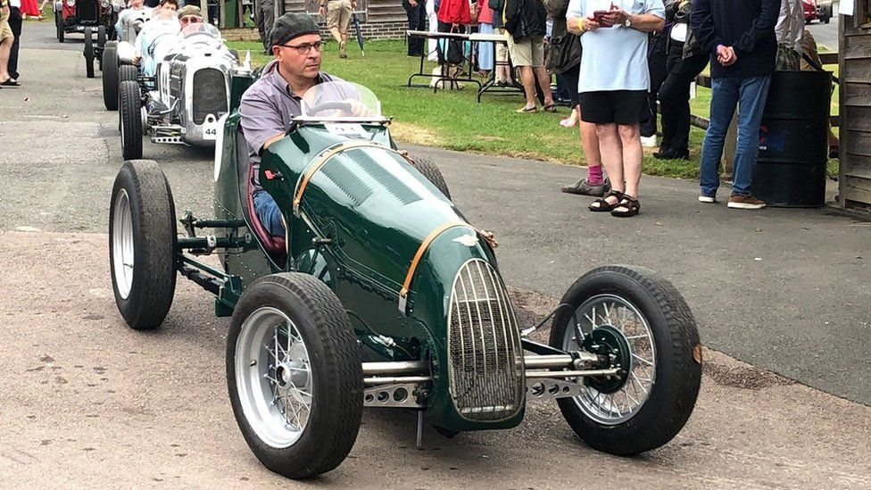 Austin 7 celebrated at special car festival at Prescott - BBC News