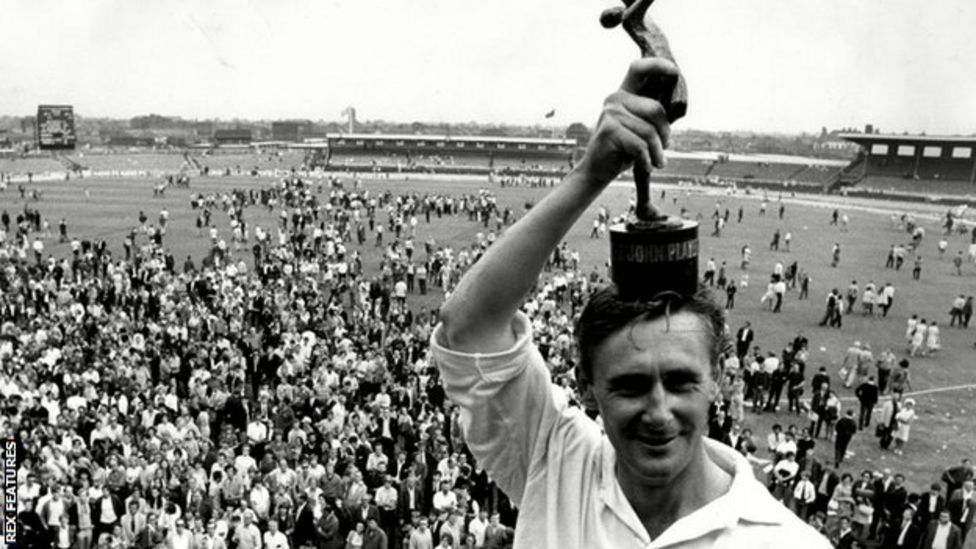 Jack Bond: Former Lancashire captain dies aged 87 - BBC Sport