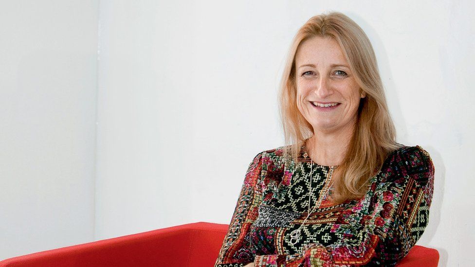 New national newspaper New Day hits the streets - BBC News