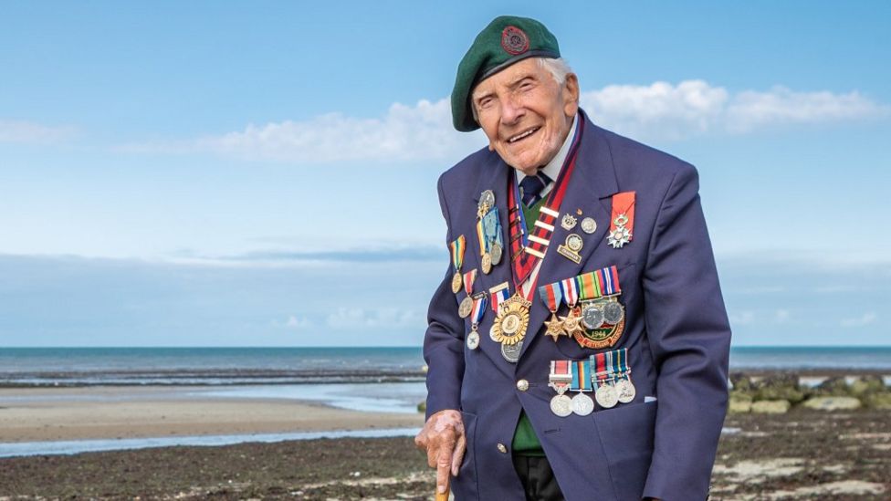 D-Day ration pack last in the world, Dorset museum says - BBC News