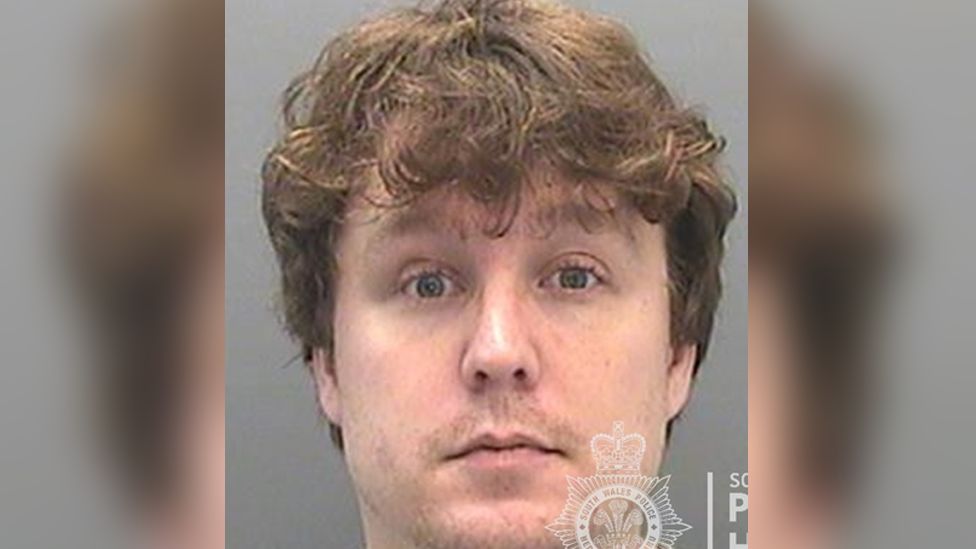 Port Talbot man 'obsessed' with explosives jailed - BBC News