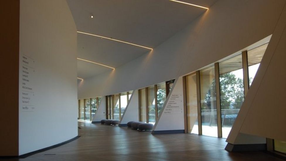 Colchester Firstsite gallery in famous art visitor boost bid - BBC News