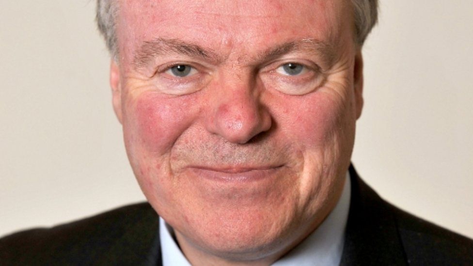 Shadow cabinet elections bid 'not anti-Corbyn' - BBC News