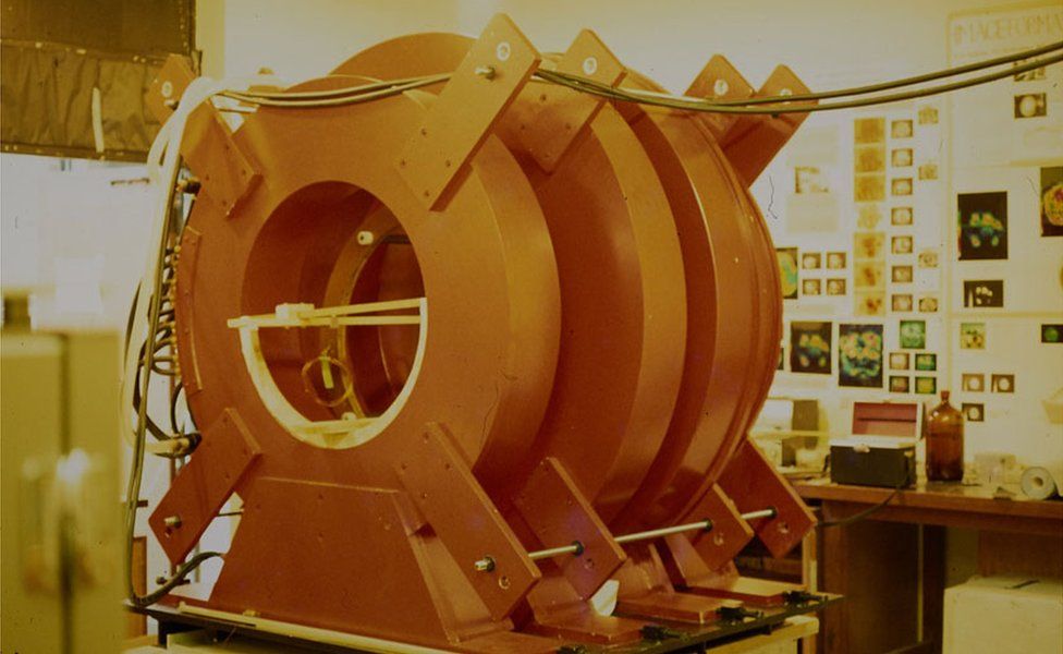 Image of cardboard tube MRI scanner released - BBC News