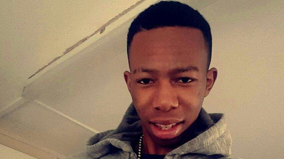 Three teenagers guilty of killing rapper Mdot over a bicycle - BBC News