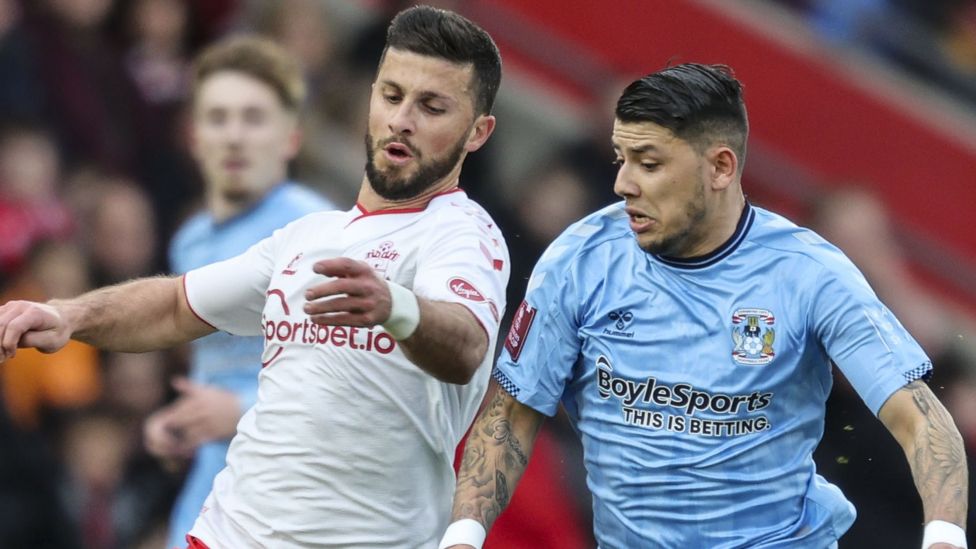 Multi-million claim against Rangers over kit sales to go ahead - BBC News