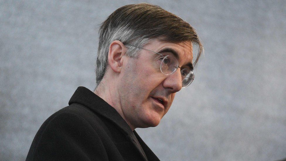 NI paper review: Dissident violence and no deal warning - BBC News