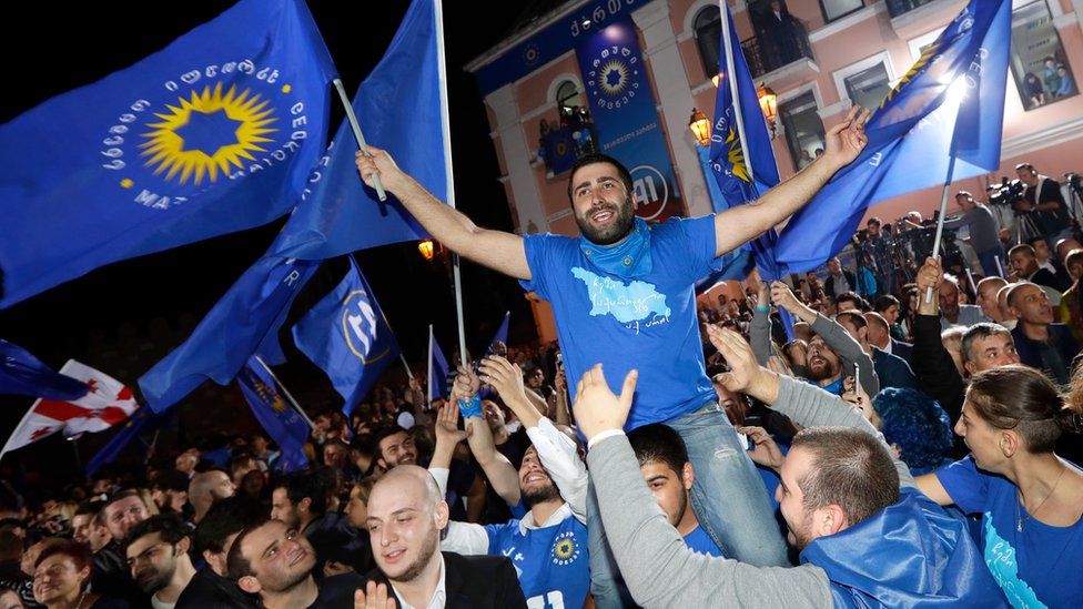 Georgia governing party claims poll victory - BBC News