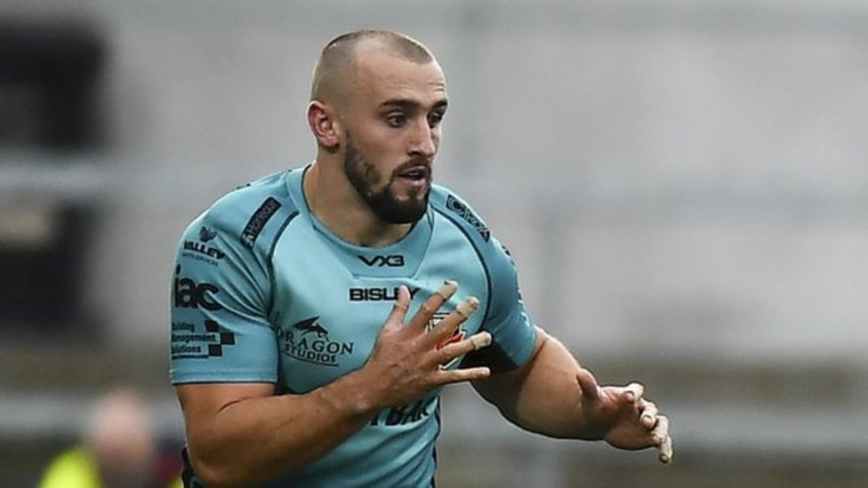 Ollie Griffiths: Wales flanker signs new Dragons deal - BBC Sport