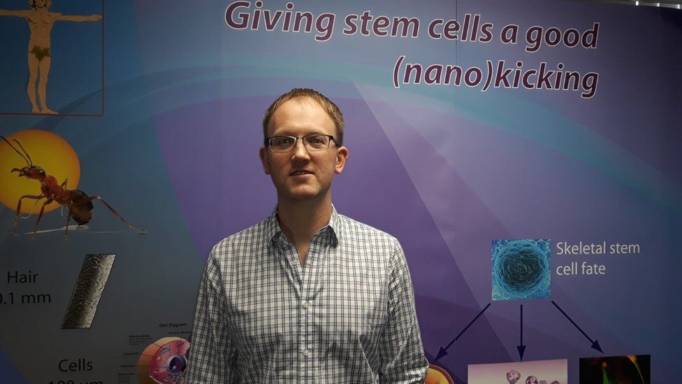 'Shaking a leg' to reverse osteoporosis - BBC News