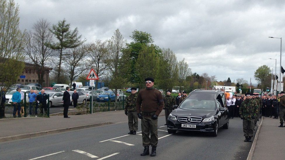 Michael Barr: Police arrest 15 men after murdered man's funeral in ...