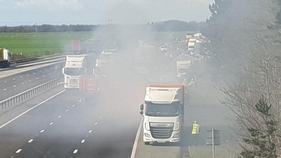 M62 crash: Two men killed as lorries and car collide in East Yorkshire ...