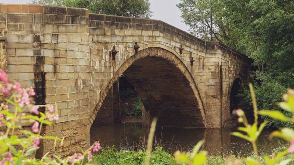 Stamford Bridge crossing reopens after repairs - BBC News