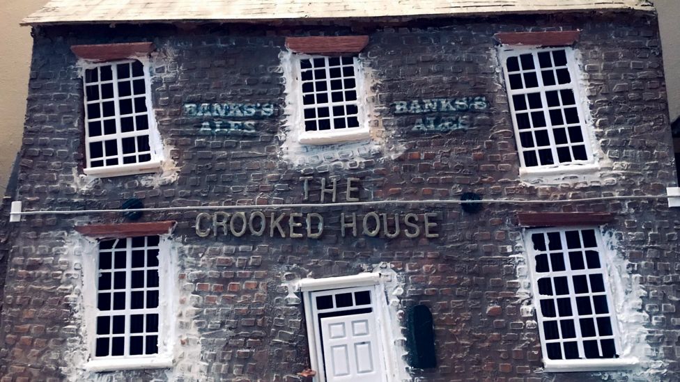 Miniature Crooked House wins plaudits from across the globe - BBC News
