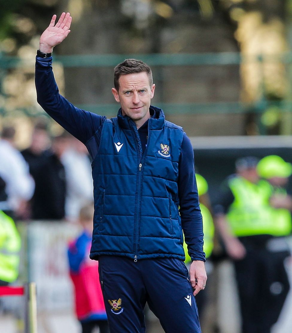 MacLean seeking 'positive start' in Perth to boost survival bid - BBC Sport