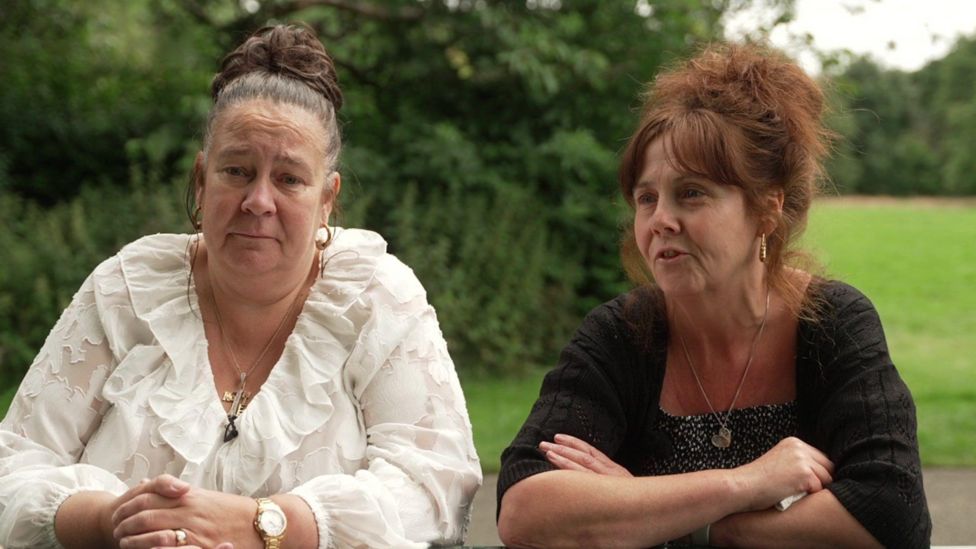 Daughters tell of mum's ordeal after care home shut - BBC News