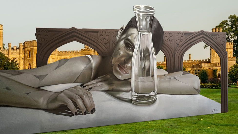 Street art brings urban feel to Ashridge House's garden - BBC News