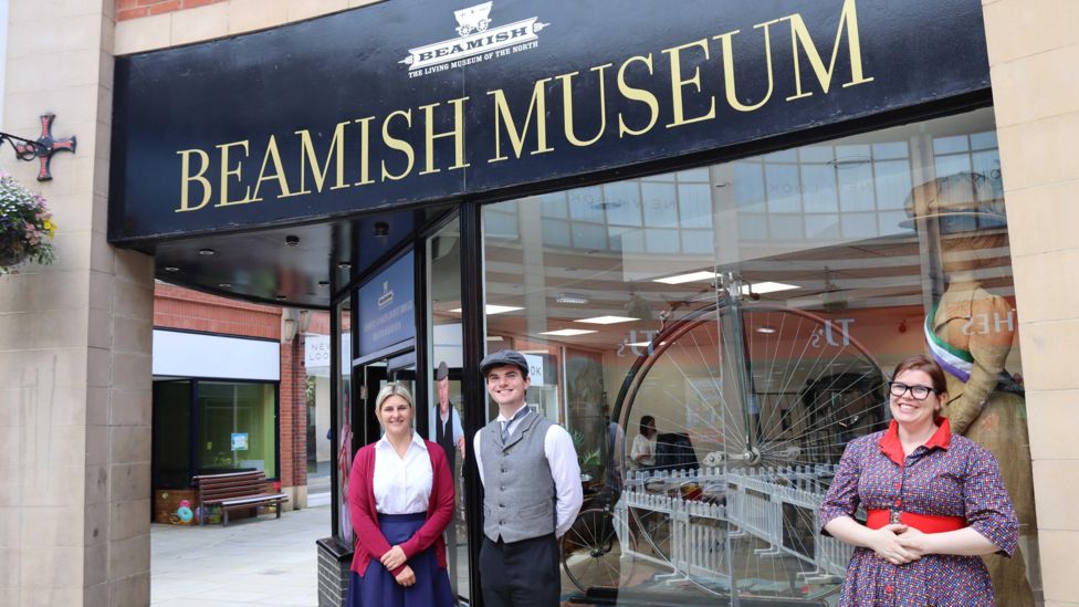 Beamish Museum opens pop-up emporium in Durham city centre - BBC News