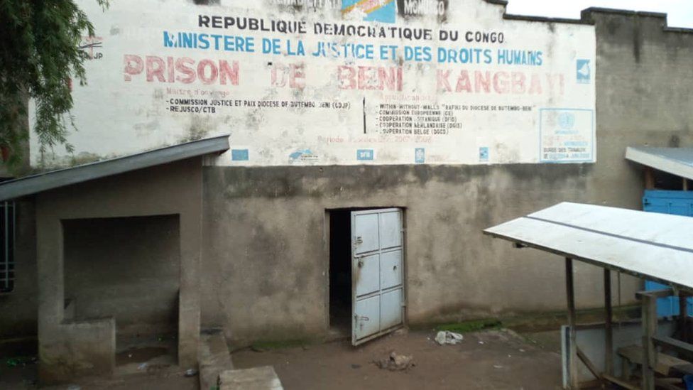 DR Congo jail break: 'Islamist ADF rebels' free 1,300 inmates - BBC News