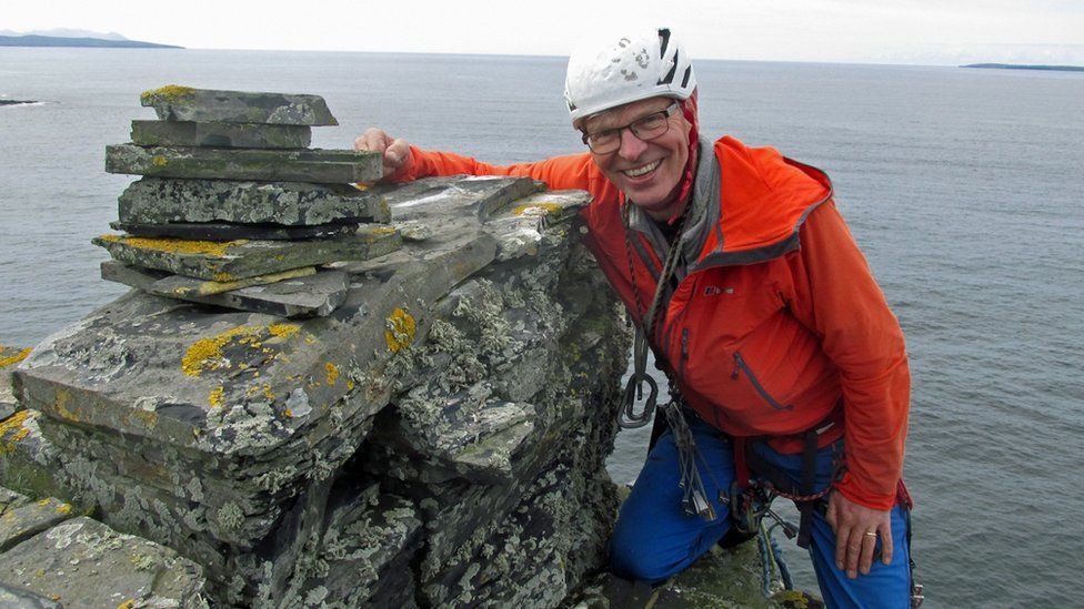 Colostomy bag climber makes first ascent of Kerry sea stack - BBC News