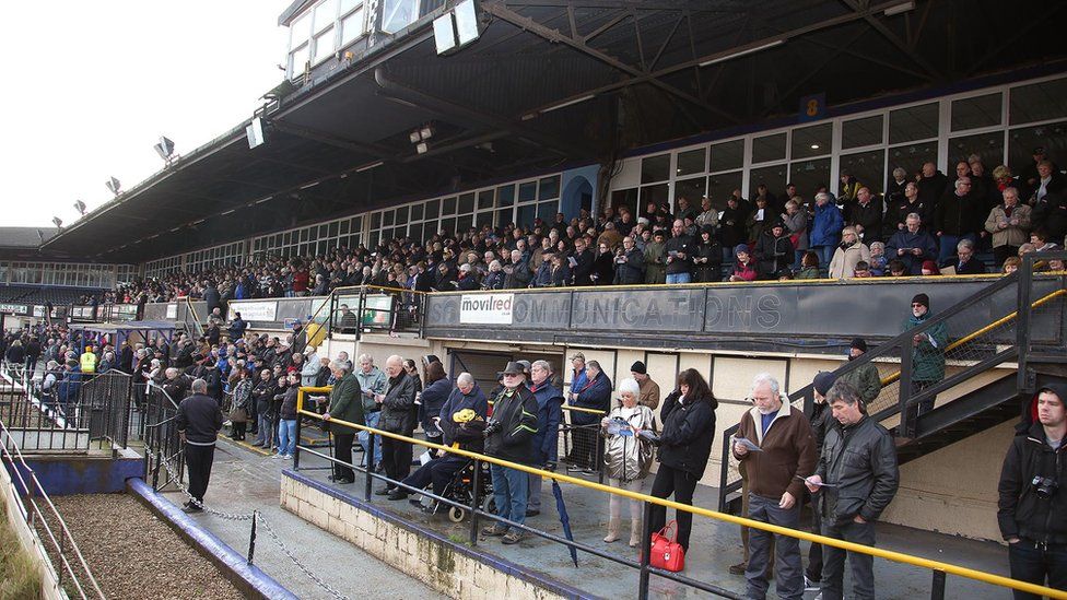 'Mr Coventry Speedway' Nigel Boocock's ashes interred at club track ...