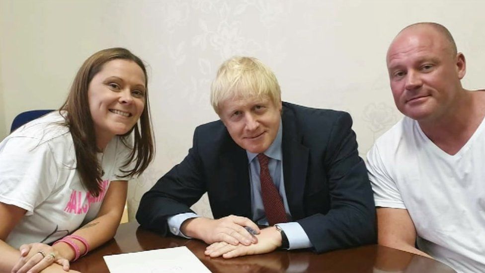 Alice Sloman: Parents claim Boris Johnson 'misled' them - BBC News