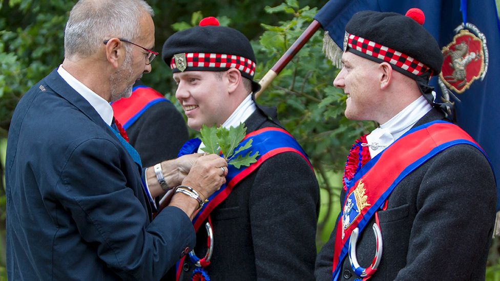 In pictures: Jedburgh Callant's Festival - BBC News