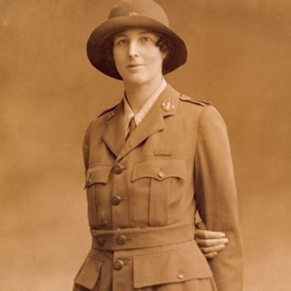 Radicals and reformers: Women's faces from the fight for votes - BBC News