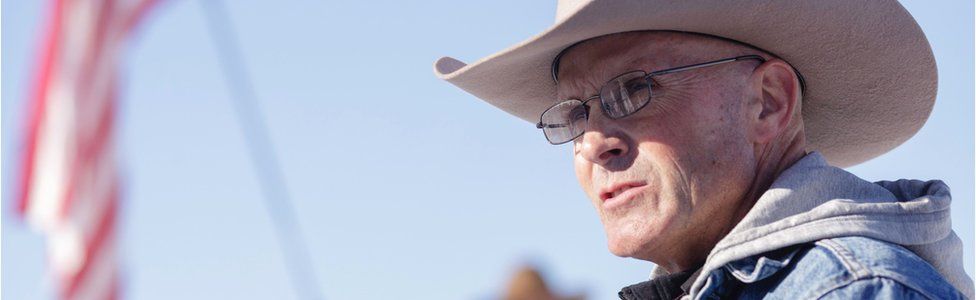 Oregon standoff: FBI releases video of Finicum shooting - BBC News