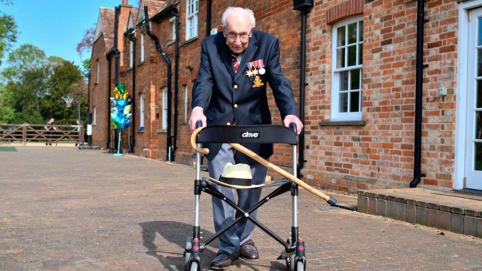 Capt Tom Moore’s daughter's company was paid for charity event - BBC News