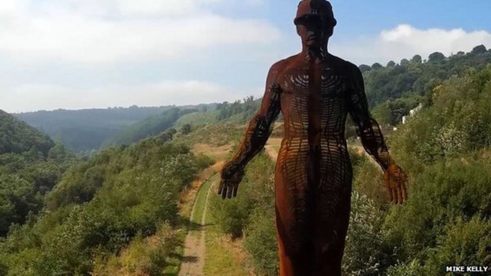 Six Bells mine disaster relatives' bid to stop school plan - BBC News