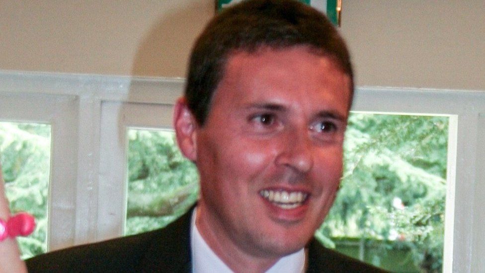 Jason Aleixo named as third M4 school bus crash victim - BBC News