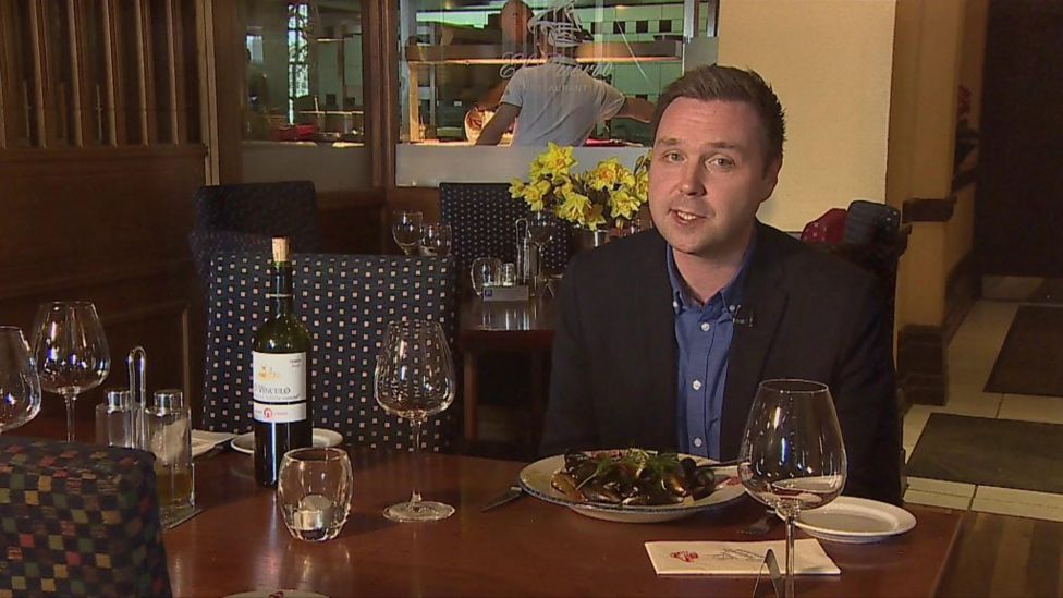 Menai Strait mussel farming could be lost, producers fear - BBC News