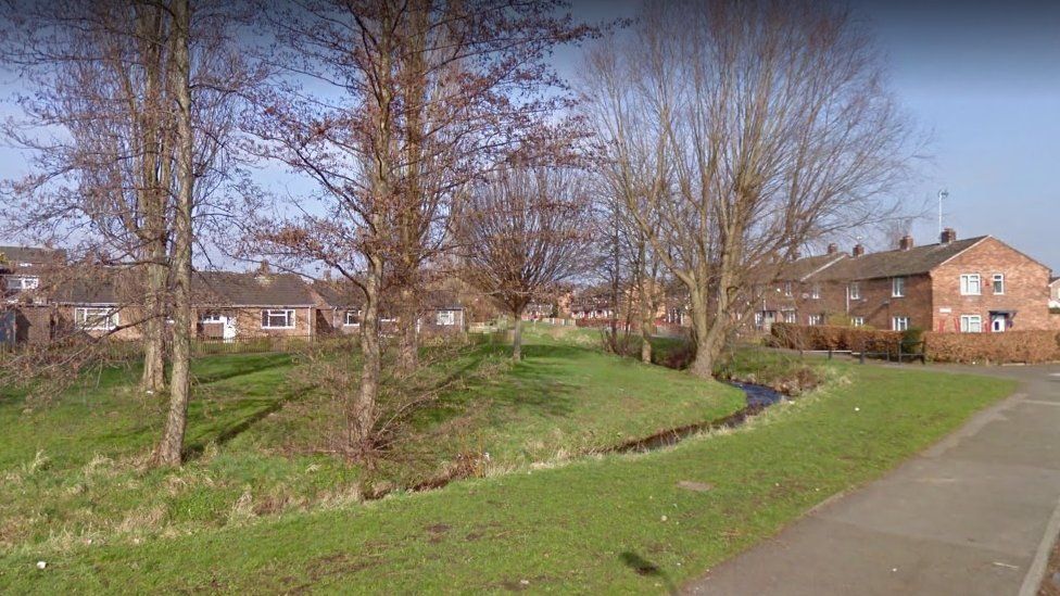 Wrexham River Gwenfro pollution incident averted - BBC News