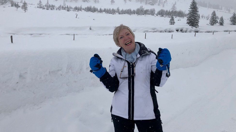 Nadolig perffaith cyflwynwyr Swyn y Sul - BBC Cymru Fyw