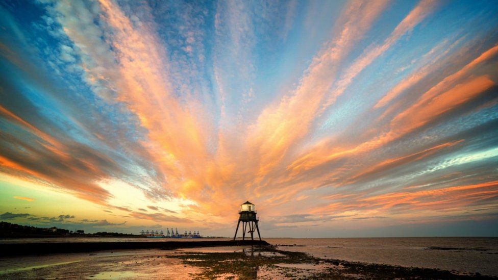Striking sunsets of the year - BBC Weather