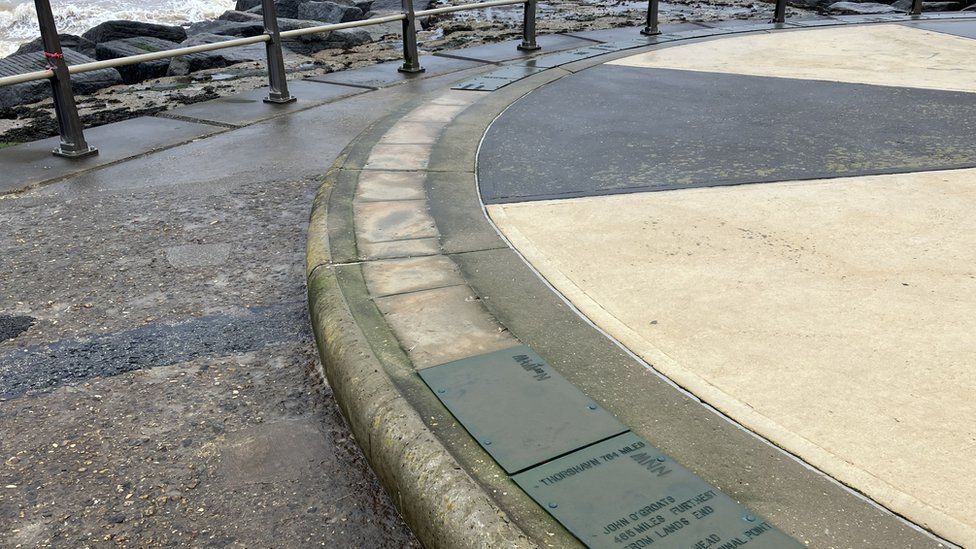 Call for damage to stop at Ness Point in Lowestoft - BBC News