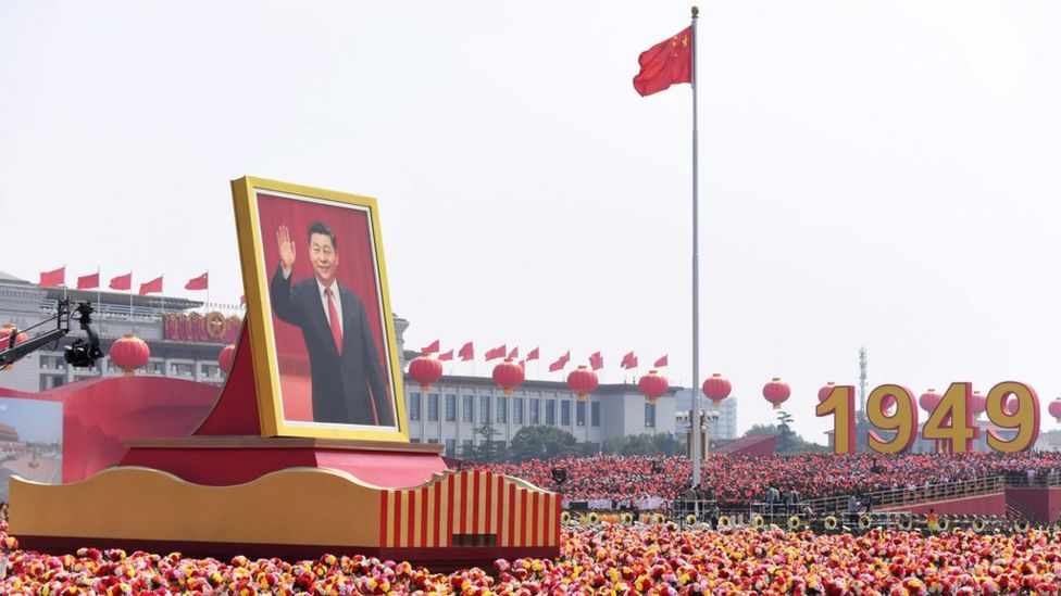 Hong Kong protest: City reels from 'one of its most violent days' - BBC ...