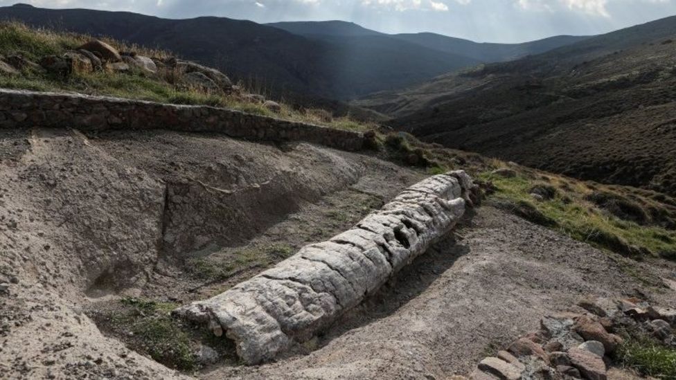 Europe's oldest human fossil found in Spain - BBC Newsround