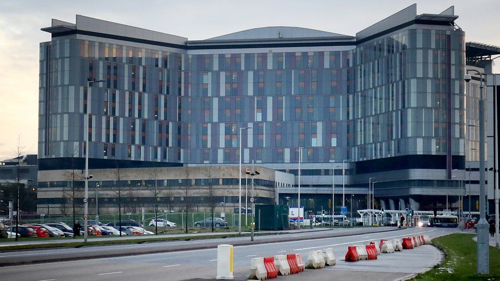 Patient seriously ill with new fungal infection at Glasgow ...