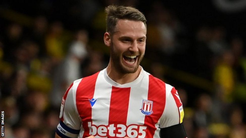 Stoke City 1-0 West Brom - Nick Powell winner ends table-topping ...