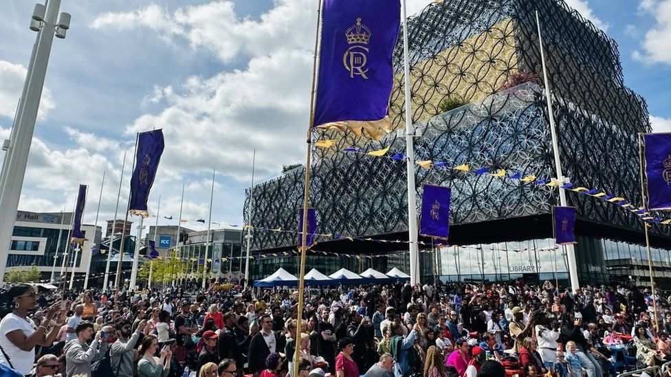 Crowds out for second day of Coronation events in West Midlands - BBC News