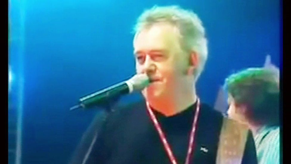 Sue Gray, NI's 'enigmatic' senior civil servant - BBC News