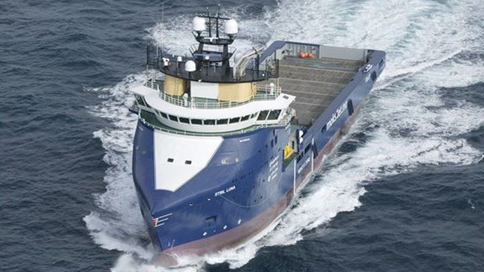 Rolls-Royce cutting 400 more jobs from marine division - BBC News