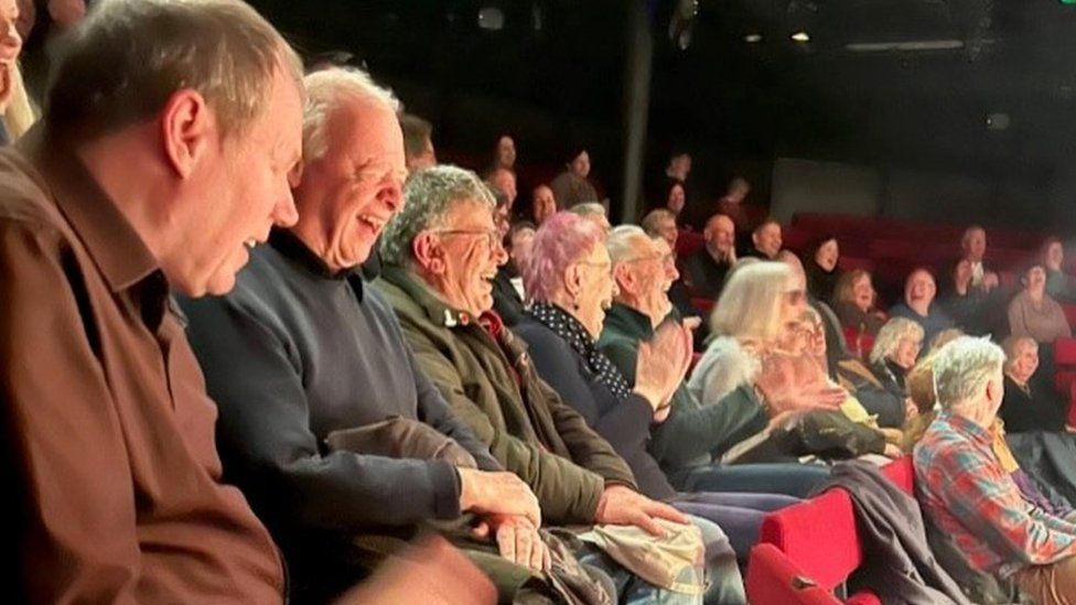 Bristol comedy night raises awareness of sight loss - BBC News