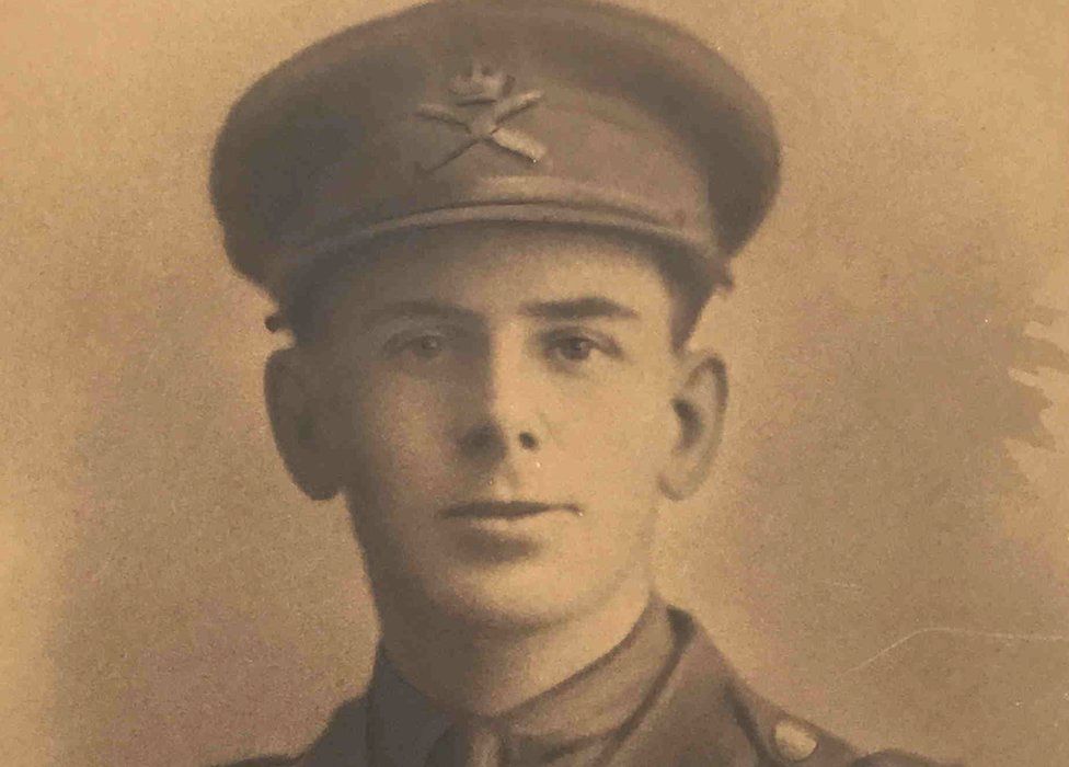 Barrow-upon-Soar: 'Scarce' WW1 bravery medals fetch £5,510 at auction ...