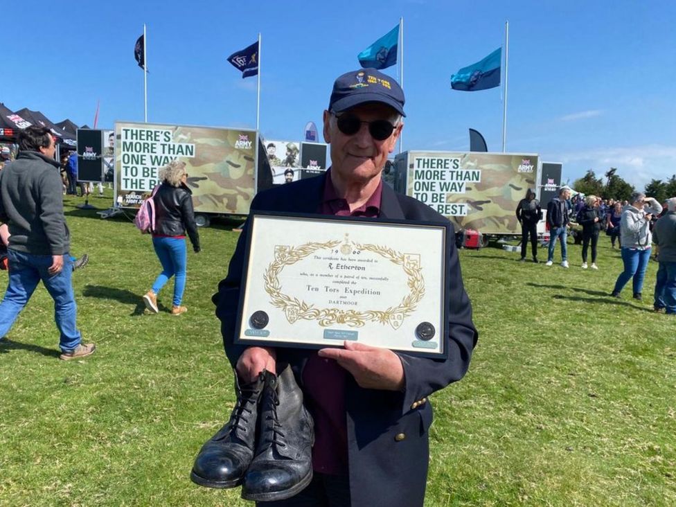 Teams complete 60th staging of Ten Tors on Dartmoor - BBC News