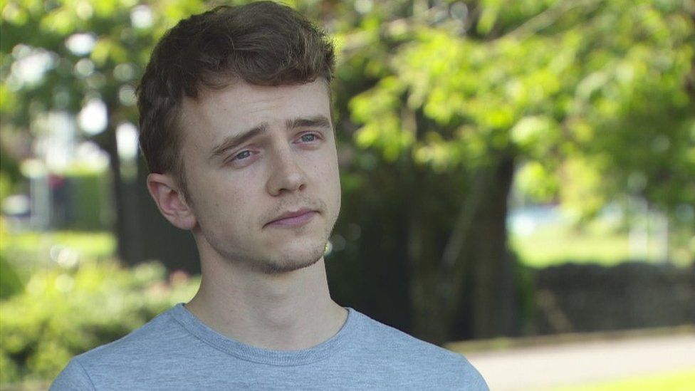 Coronavirus: '£400,000 recovered' in flight refunds in NI - BBC News