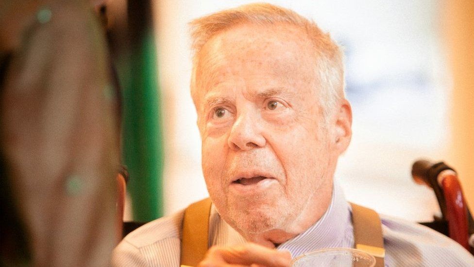 Robert Spitzer, influential US psychiatrist, dies aged 83 - BBC News