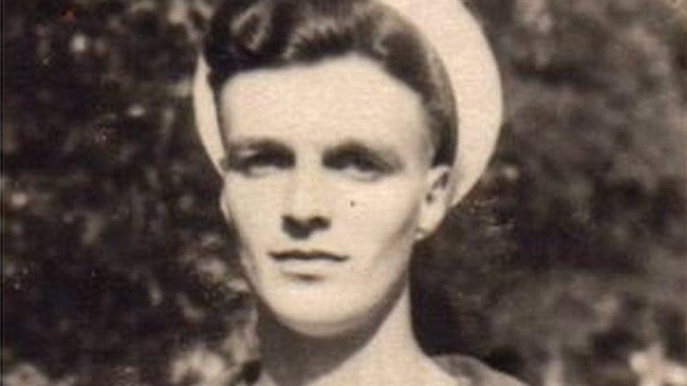 HMS Warwick World War Two sinking remembered 75 years on - BBC News